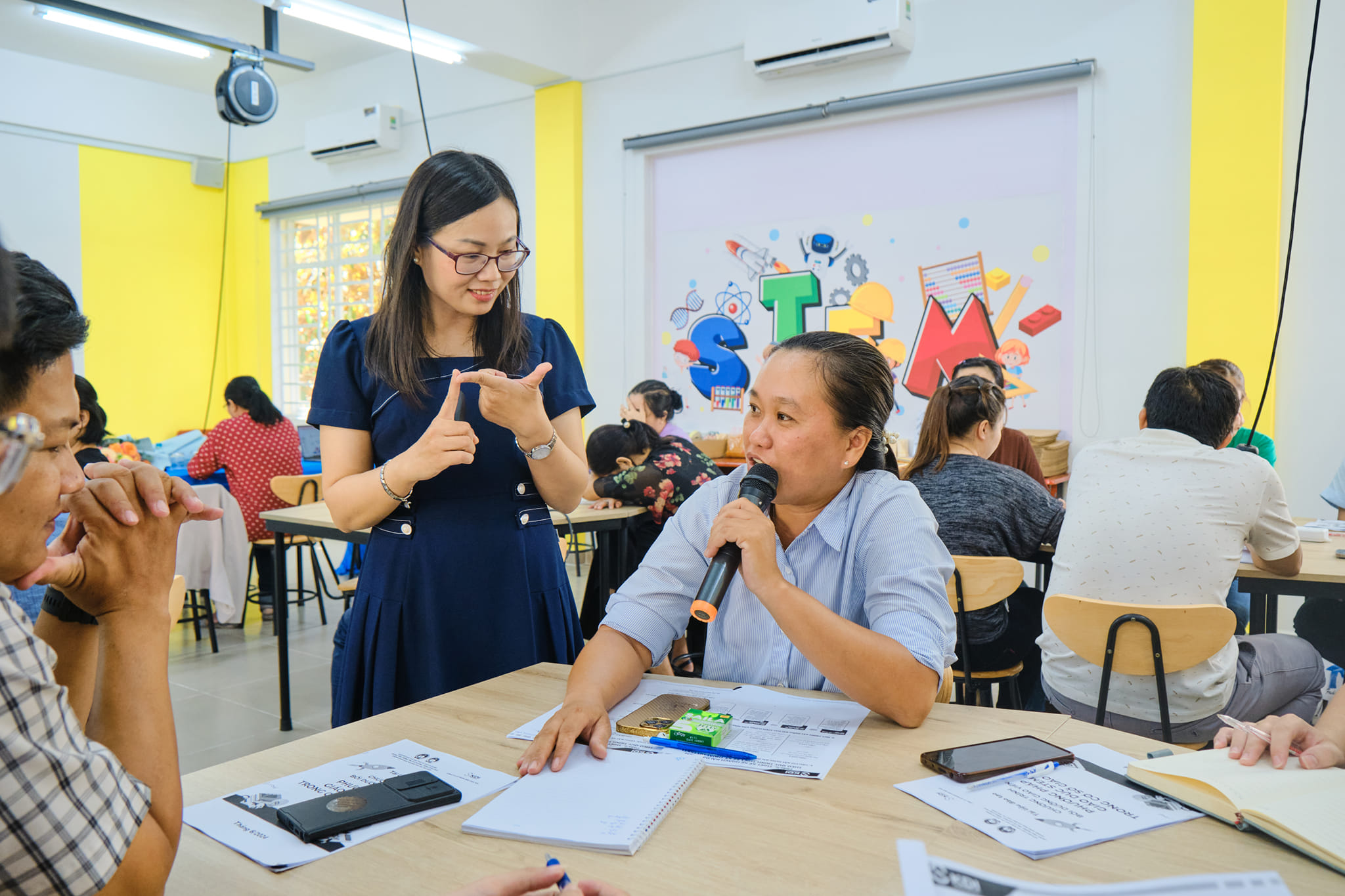 Khai giảng chương trình bồi dưỡng giáo viên về Phương pháp giáo dục ...